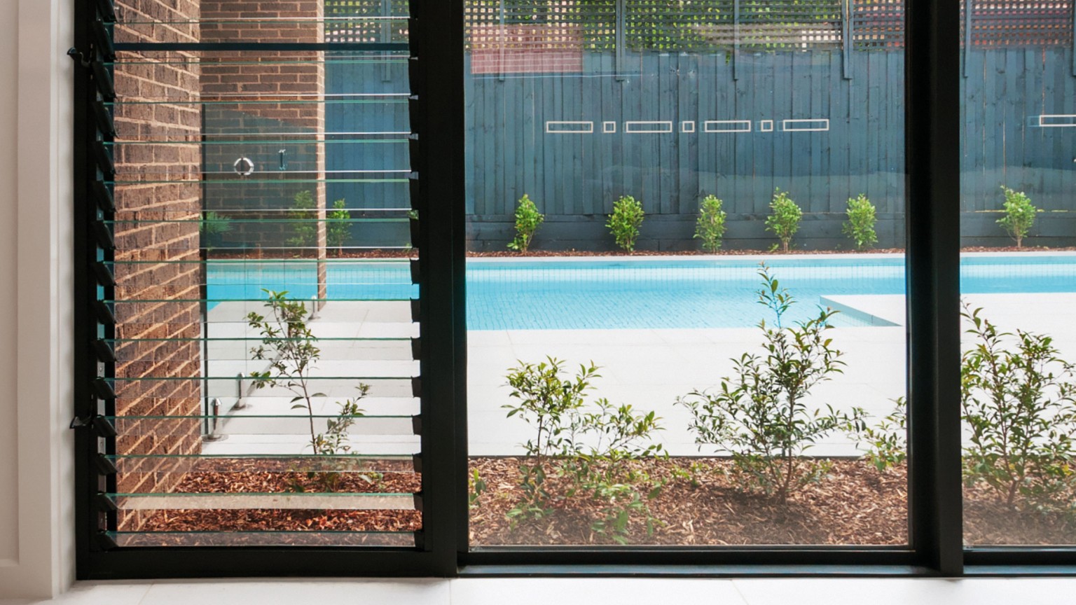 Louvre Windows - Bradnam's Windows & Doors