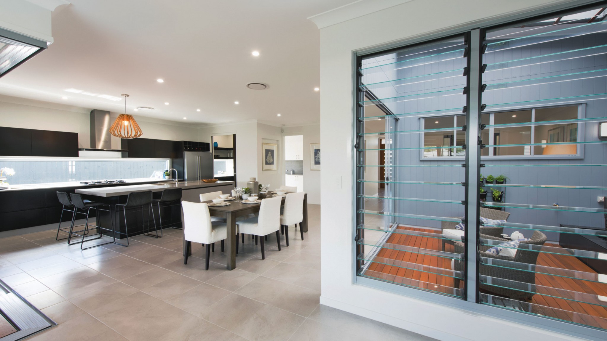 Louvre Windows - Bradnam's Windows & Doors