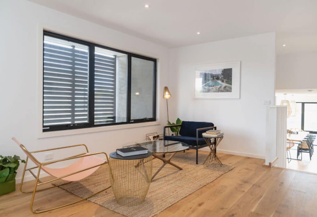 Gas Strut Windows | Bradnam's Windows & Doors