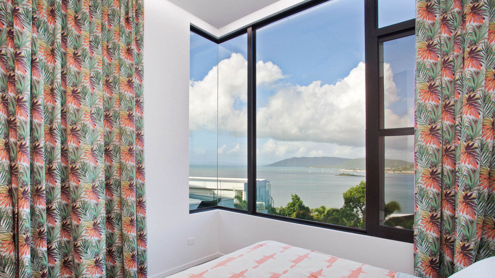 Aluminium Fixed Windows | Bradnam's Windows & Doors