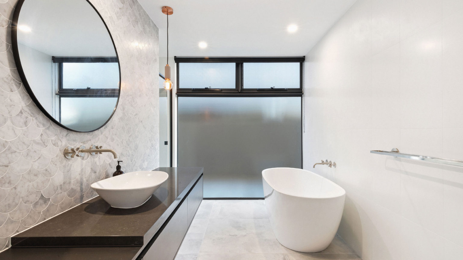 Aluminium Fixed Windows | Bradnam's Windows & Doors