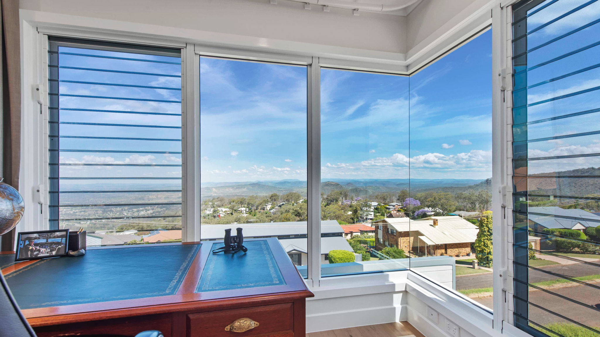 Louvre Windows - Bradnam's Windows & Doors