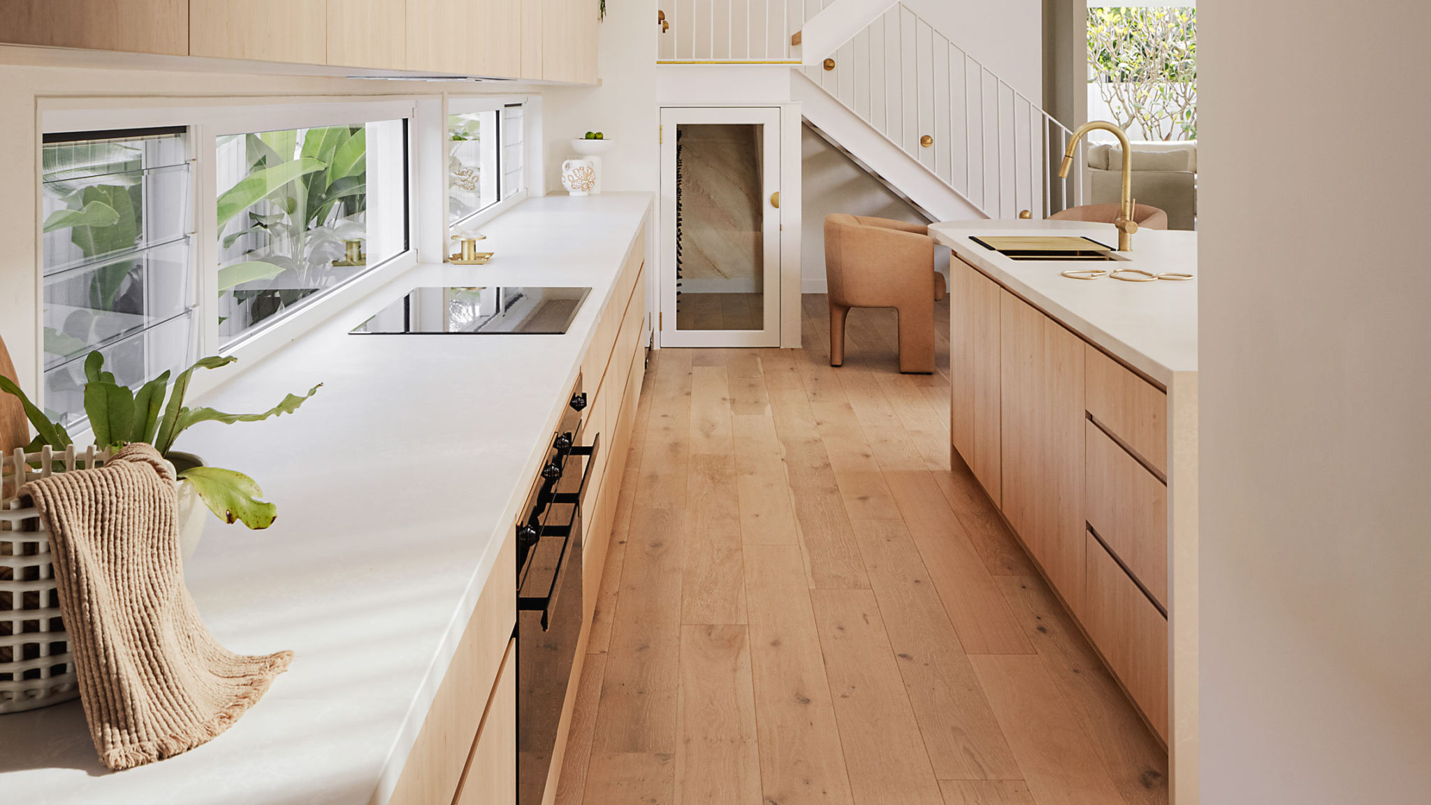 How To Choose Kitchen Windows | Bradnam's Windows & Doors