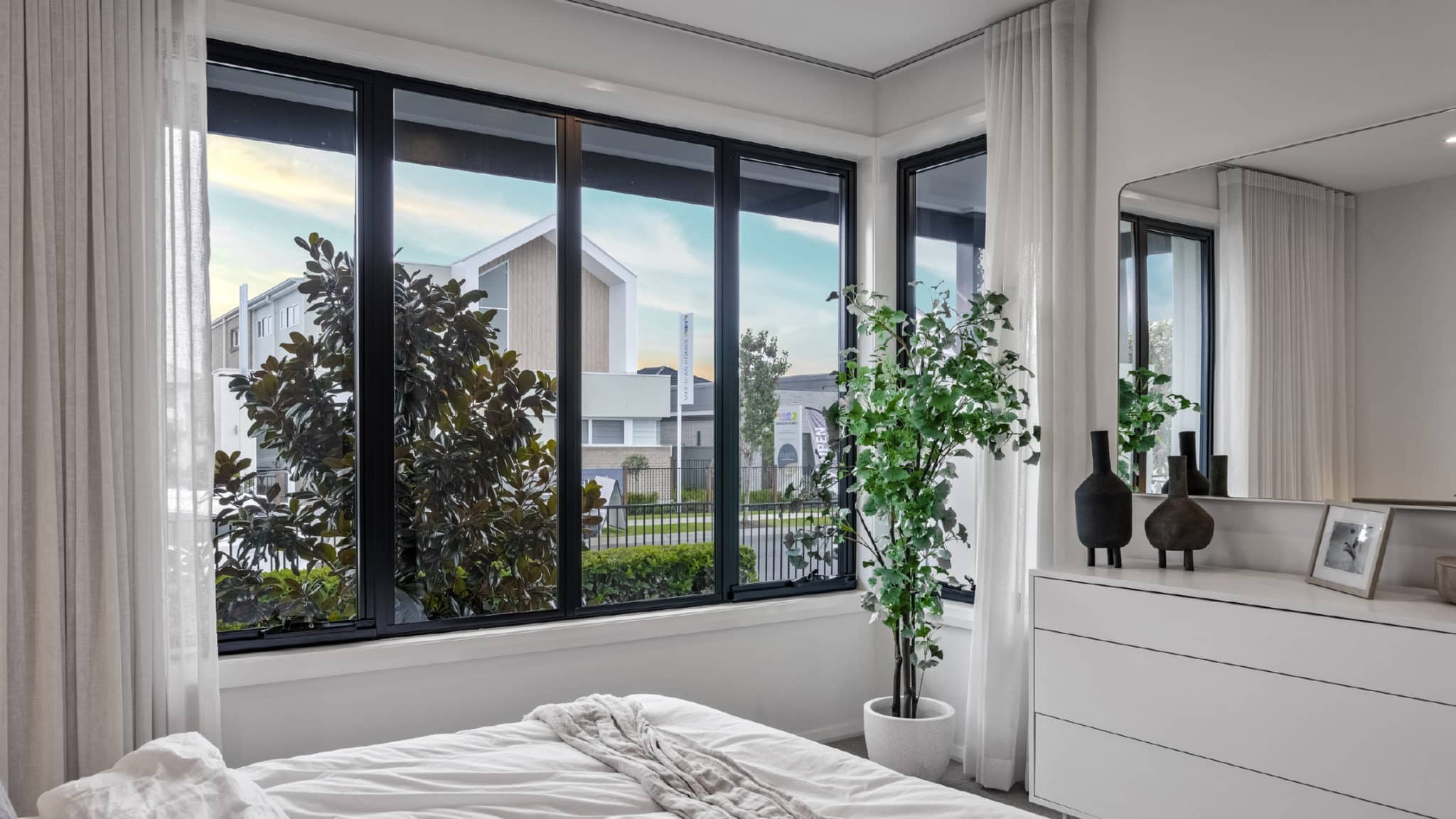 Aluminium Awning Windows - Bradnam's Windows & Doors