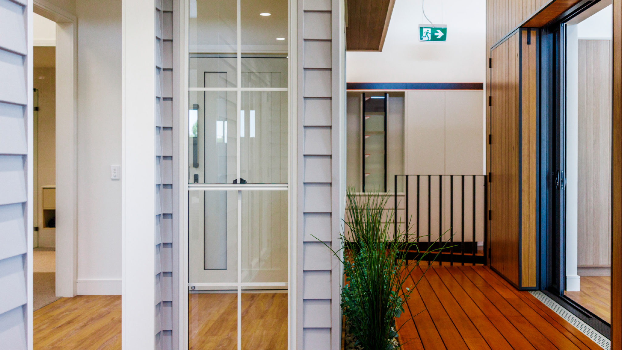 Aluminium Windows, Aluminium Doors, Showerscreens - Bradnams