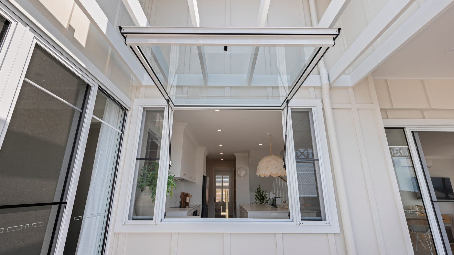 Gas Strut Windows | Bradnam's Windows & Doors